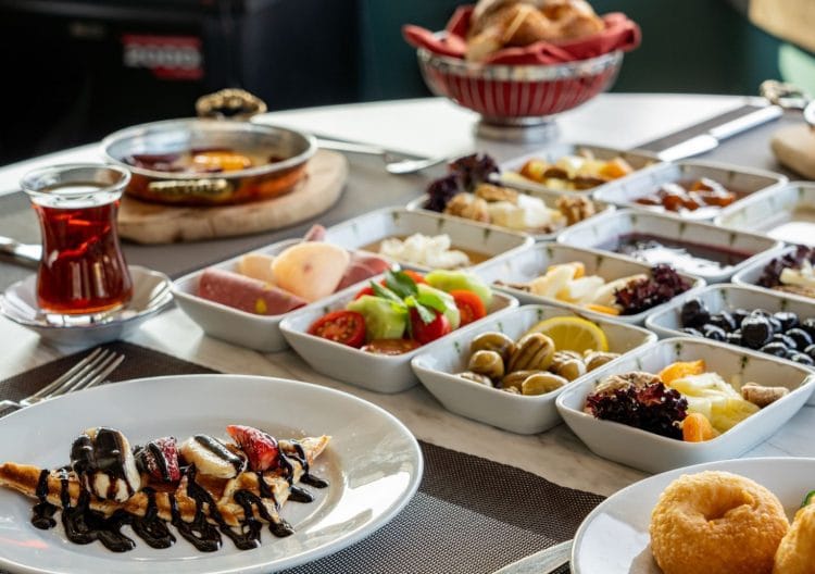 Dining – 4 Star Hotel in Sultanahmet Istanbul | Yasmak Sultan Hotel